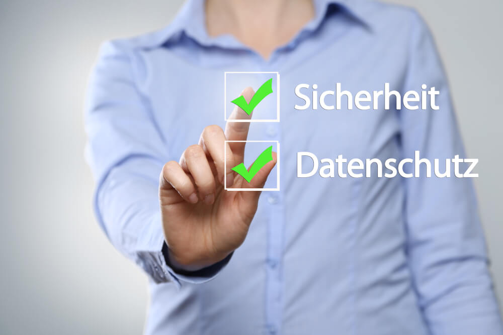 Webinar Grundlagen des Datenschutzes und der IT-Sicherheit | Deichmann ...